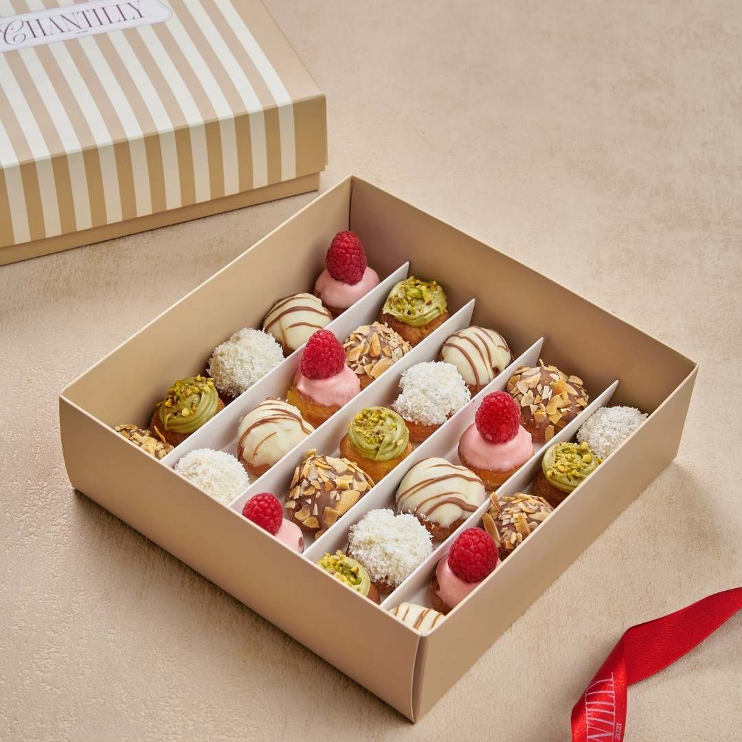 Shop Our Mini Eclairs Box – Chantilly